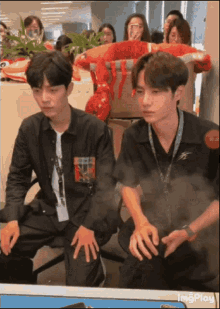 Yz Interview GIF - Yz Interview Wang Yibo - Discover & Share GIFs