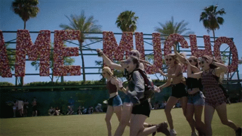 Running Crowd GIF - Running Crowd Girls - Discover & Share GIFs