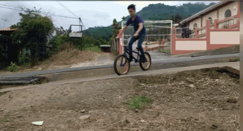Falling Bicycle GIF - Falling Bicycle - Discover & Share GIFs
