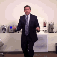 Funny Office GIFs | Tenor