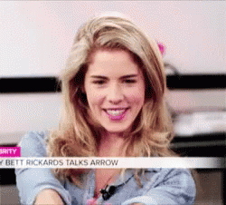 Emily Bett GIF - Emily Bett Rickards - Discover & Share GIFs