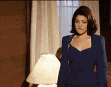 Dramatic Exit GIFs | Tenor