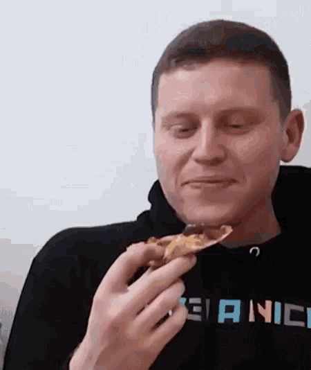 Pizza Eating Pizza Pizza Eating Pizza Chewing Discover And Share S